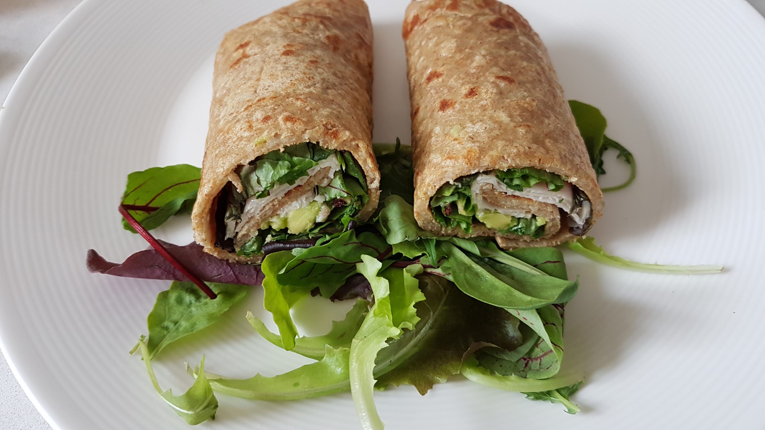 Hartige pannenkoek avocado en kip - Gezond met Esma - Kookworkshops